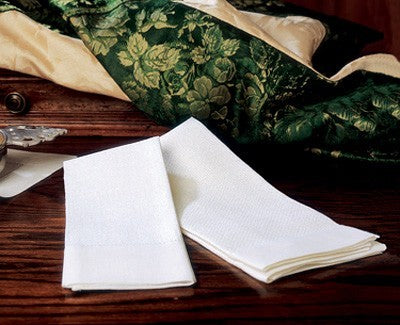 Linens & Vessels: furnishings for the Sacred Liturgy – The Holy Rood Guild
